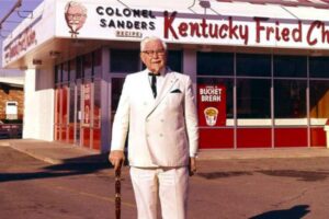 La historia del Coronel Sanders, el rey del pollo frito | GM